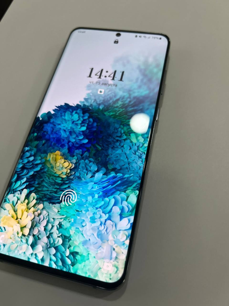 S 20 Ultra 5G 256GB holati yaxshi Snapdragon 865.