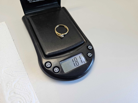 ПРОДАМ Кольцо (Cartier) ЗОЛОТО 585 Пробы / 1.81 Гр. Состояние ОТЛИЧНОЕ