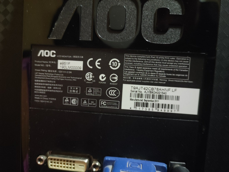 Monitor sotiladi, 21 va 20 dioganal LOC