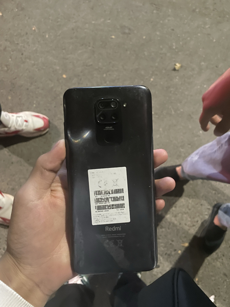 Redmi not 9 pro.