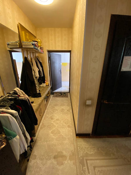 Мирзо Улугбек туманида корасу 6 да 2 хонали квартира сотилади