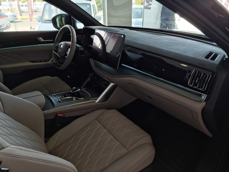 Byd Tang hybrid.
