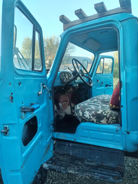 Gaz 53 bo'rtli. Yil 1987. Holati yahshi