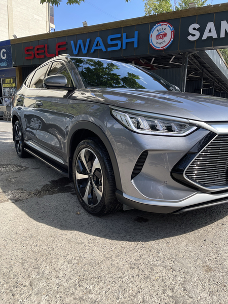 BYD song plus gibrid Awd