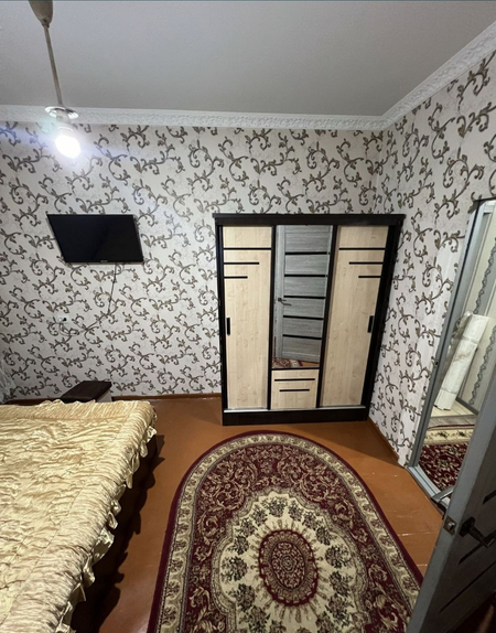 Срочний аренда кивартира Олмазор район Медгородк