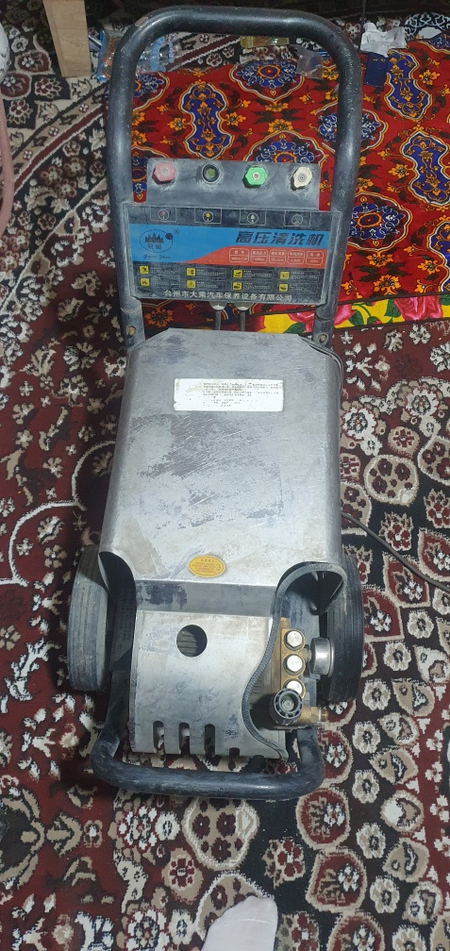 Karcher aparat sotiladi xichqancha ishlamagan 3 oy ishlagan 200$
