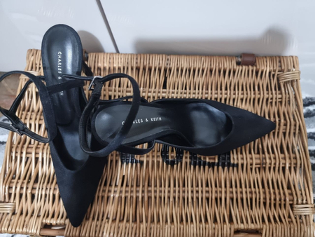 Женские босоножки Charles & Keith