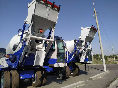 Автобетоно смеситель с самозагрузкой  2.6  и 3.5 куб