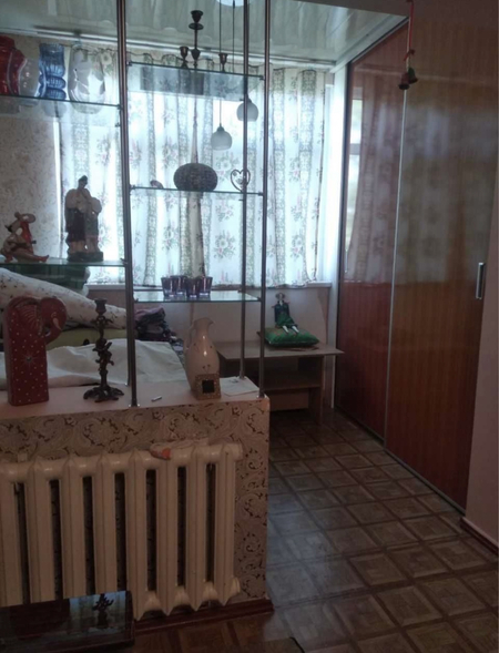 Продается 2/4/4 ком квартира куйлюк массив 4
