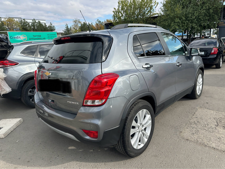 Tracker 1.   2019