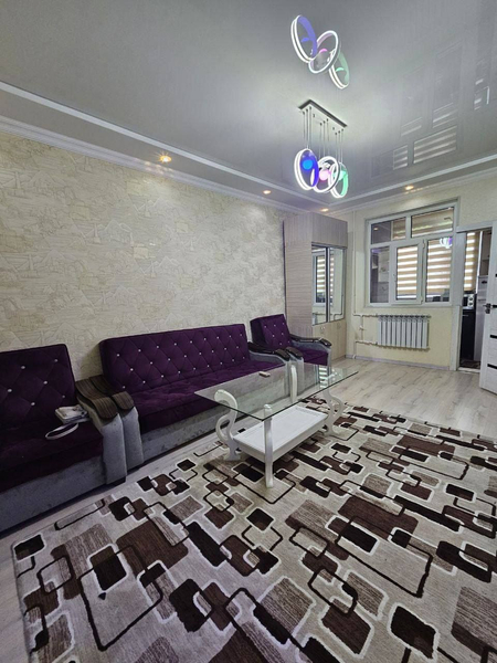 Chilonzor Rayxon kafesi yonida 2*3 xonali 550$ oilaga qizlaga