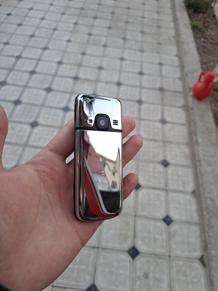 Nokia 6700 classic