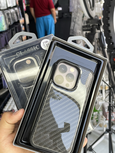 15 Pro ga Carbon Chexol