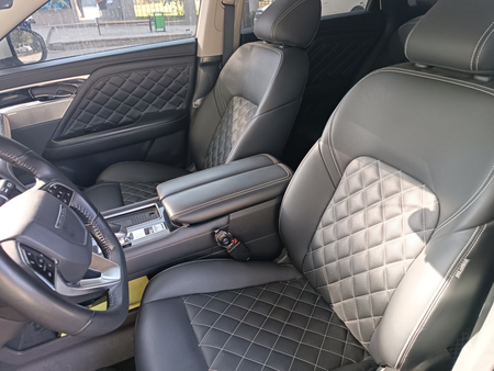 Nissan Venucia star