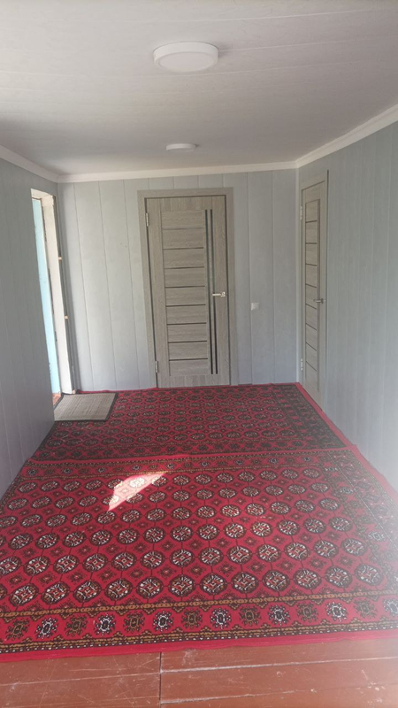 Продается коттедж на большом участке