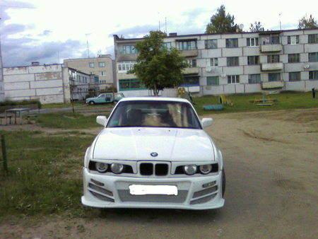 Реснички на фары e34 BMW тюнинг БМВ ресницы на фары