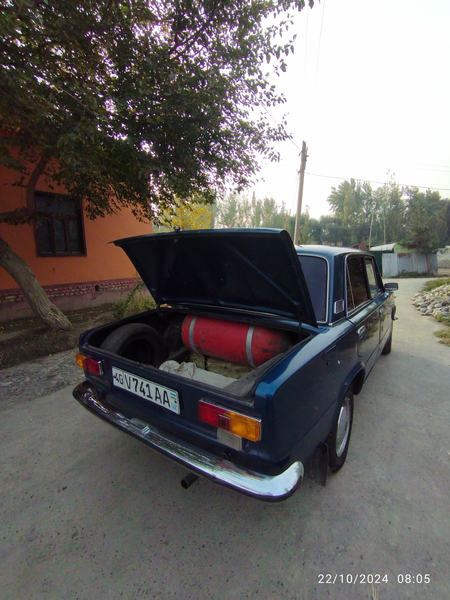 Vaz 2101 Jiguli. holati zoʻr yurip turgan moshina ishi yoʻq ..