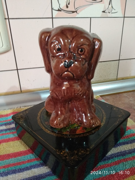 Продам статуэтки и шкатулку