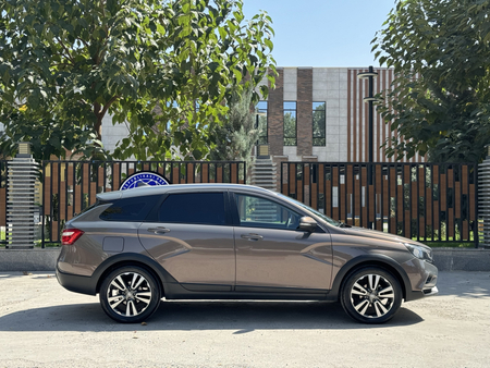 Lada Vesta SW Cross люкс