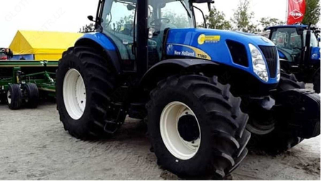Traktor New Holland T7060