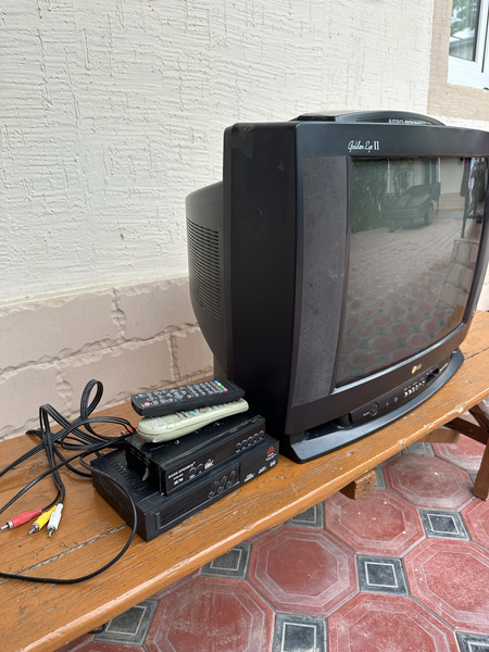 Lg televizor sotiladi