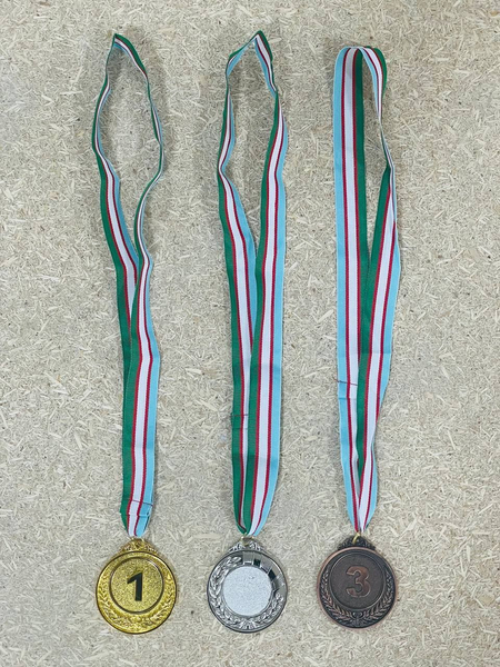 медали большой ассортимент
