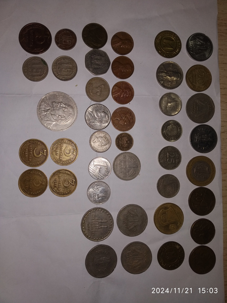 Продам манеты разное