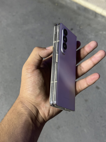Samsung Z Fold 4 Holati New