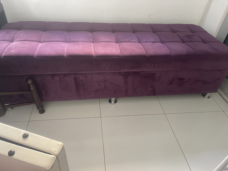 Divan sotiladi pamoshnitsa sotiladi