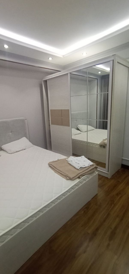 Квартира длястабильно сдаеться за 900 у.ед.новый лифт.хорошие сосед