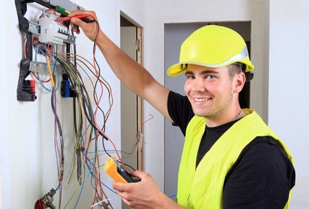 Elektrik Xizmati Generotor Ustonovka