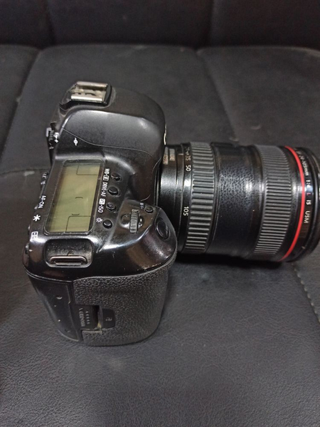 Canon mark 4 body bez obyektiv