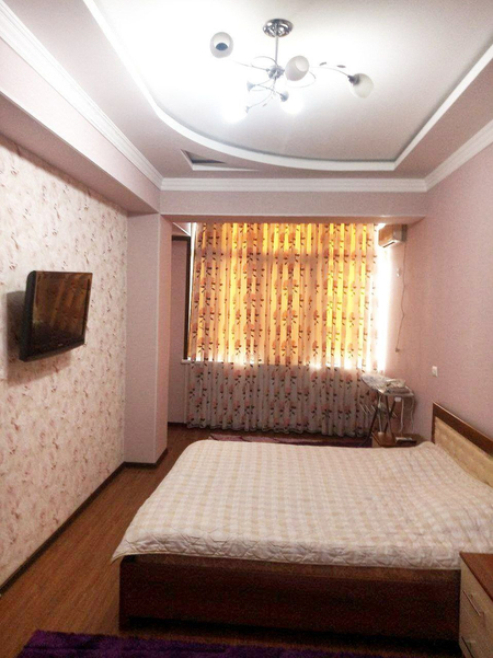 Shaxar markazida arzon 2 xonalik 2 qavat gorgaz