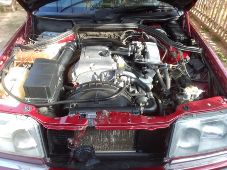 Продам Mercedes Benz W124 E200