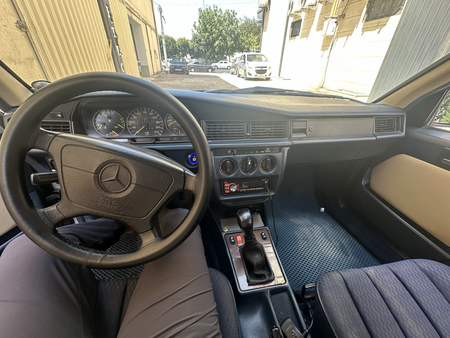 Продам Mercedes-Benz   1992 года