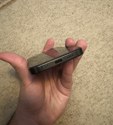 iPhone 15 pro 128gb