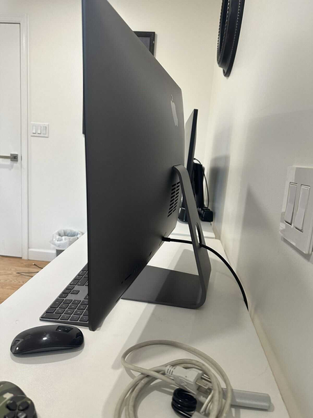 iMac Pro 2017 27'' Retina 5K 18‑ядерный Intel Xeon W 1Tb/128Gb -Срочно