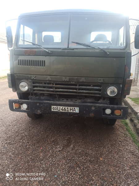 Sotiladi kamaz 10000$