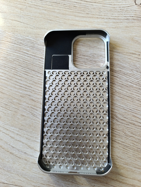 iPhone 15 pro max chexol sotiladi