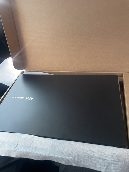 Asus Vivobook notebook