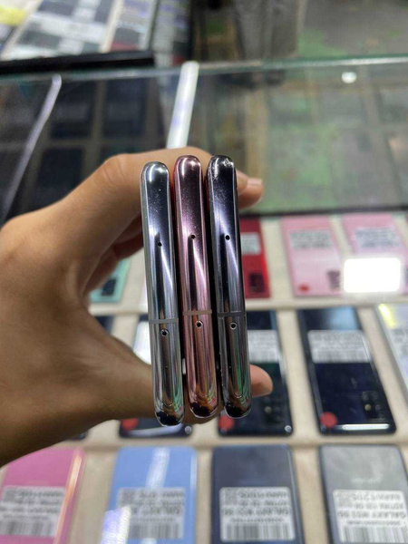 Samsung s10 sotiladi