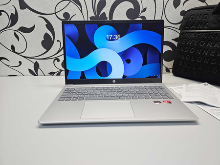 ПРОДАМ HP Laptop 15F Ноутбук Ryzen™ 5-7520U/8GBLP-DDR5/512SSD/15.6