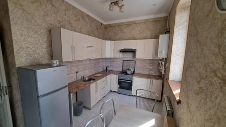 СРОЧНО продается квартира Мирзо-улугбек ( К133 )