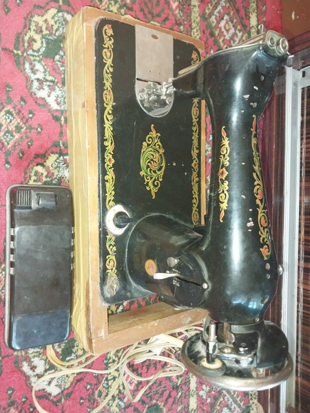 Tikuv mashinasi (holati yaxshi)