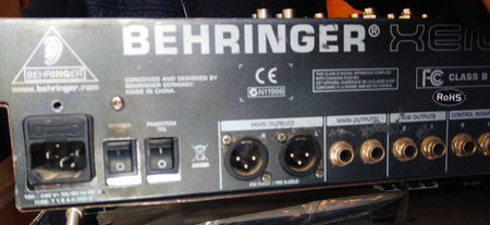 Пульт микшерный 14-канальный BEHRINGER
