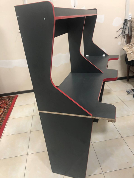 Kompyuter uchun mebellar sotiladi