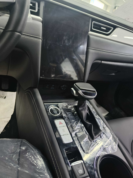 JAC J7 sedan 2024 y