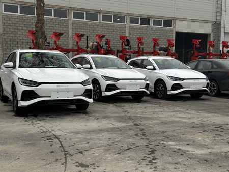 Byd E2 restyling luxry full varianti sifat va kafolat muddati