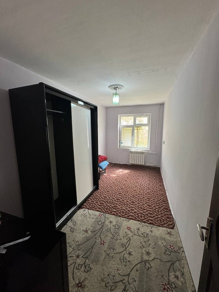 Chilonzor 8 2/4/4  balkon 2/6