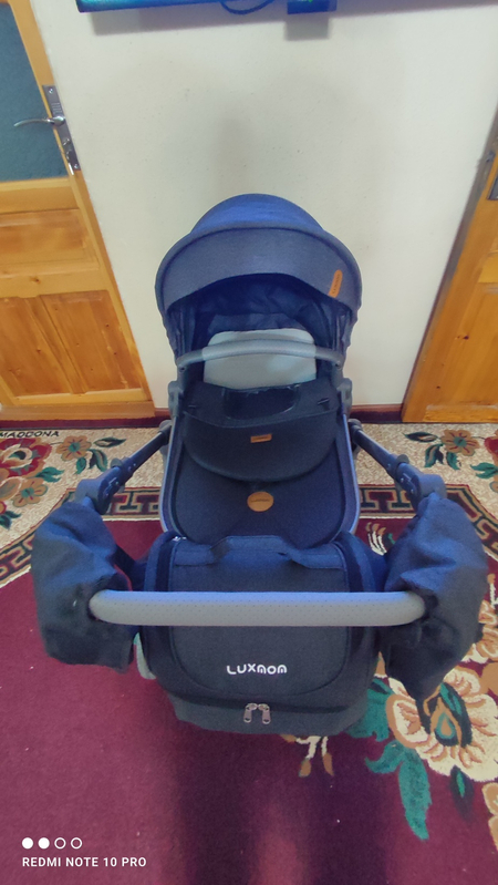 Продаётся детская коляска Luxmom